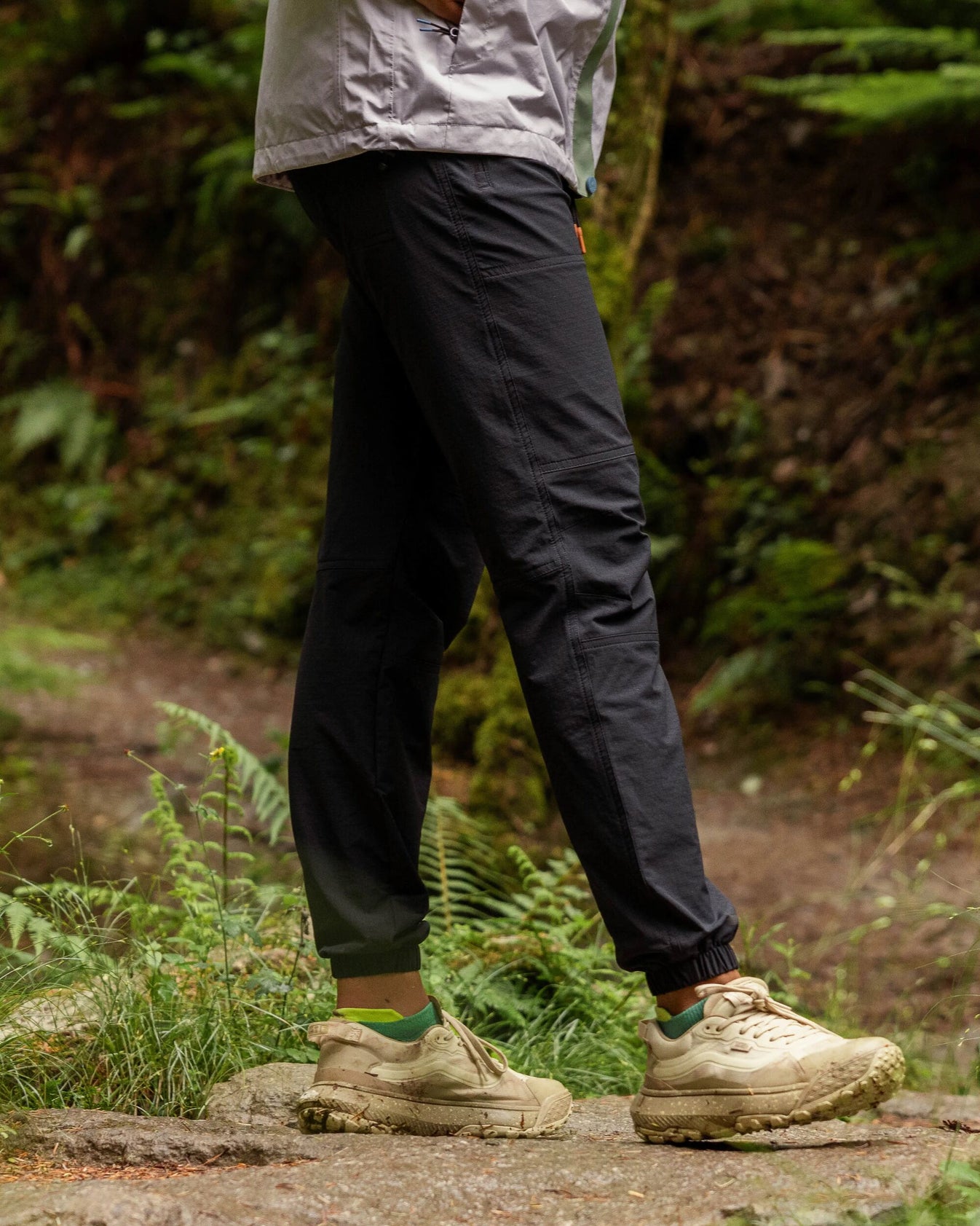 Sandstone Recycled Active Trail Jogger Black – Passenger