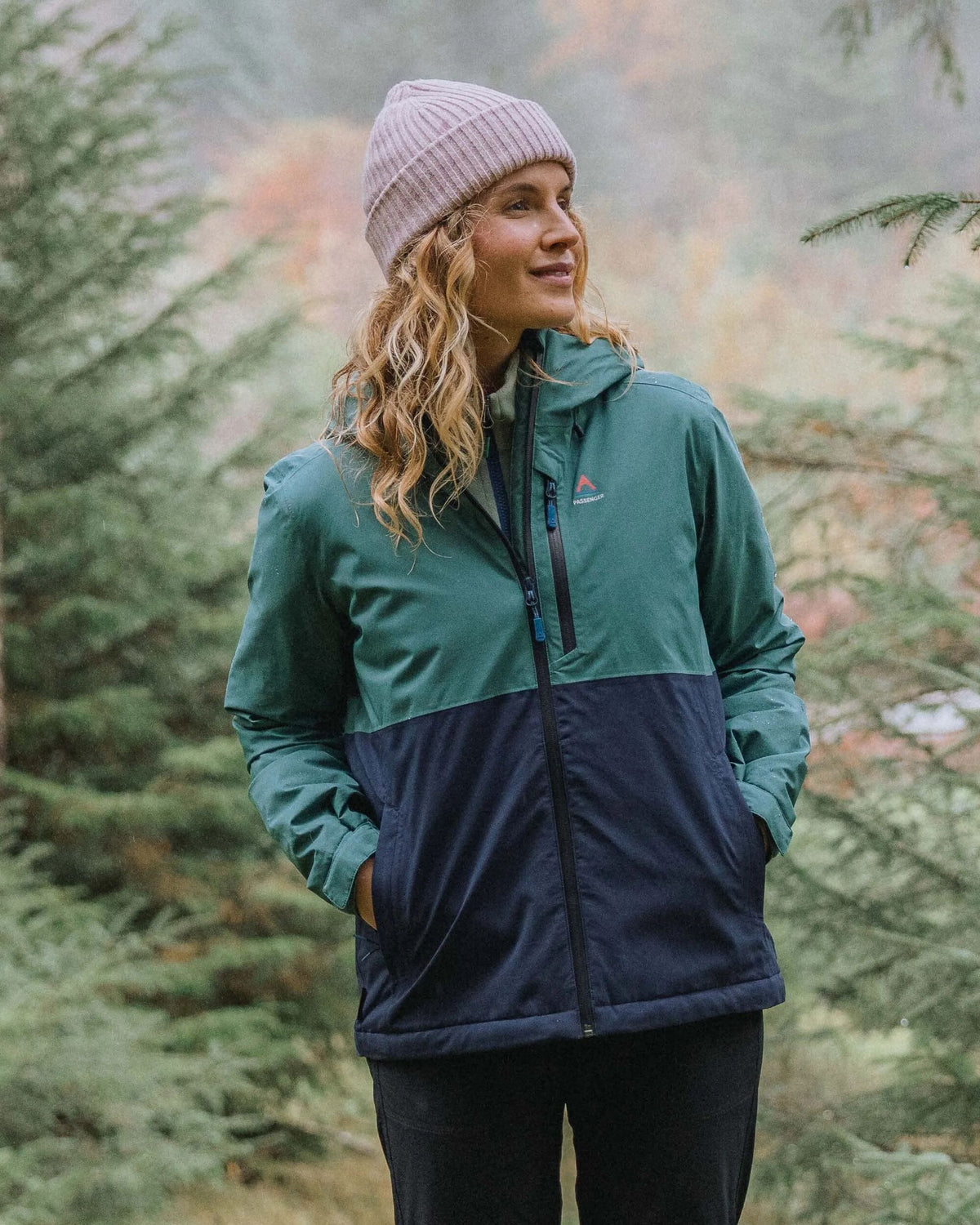 Elevate Insulated Waterproof Jacket Deep Ocean/Rich Navy – Passenger