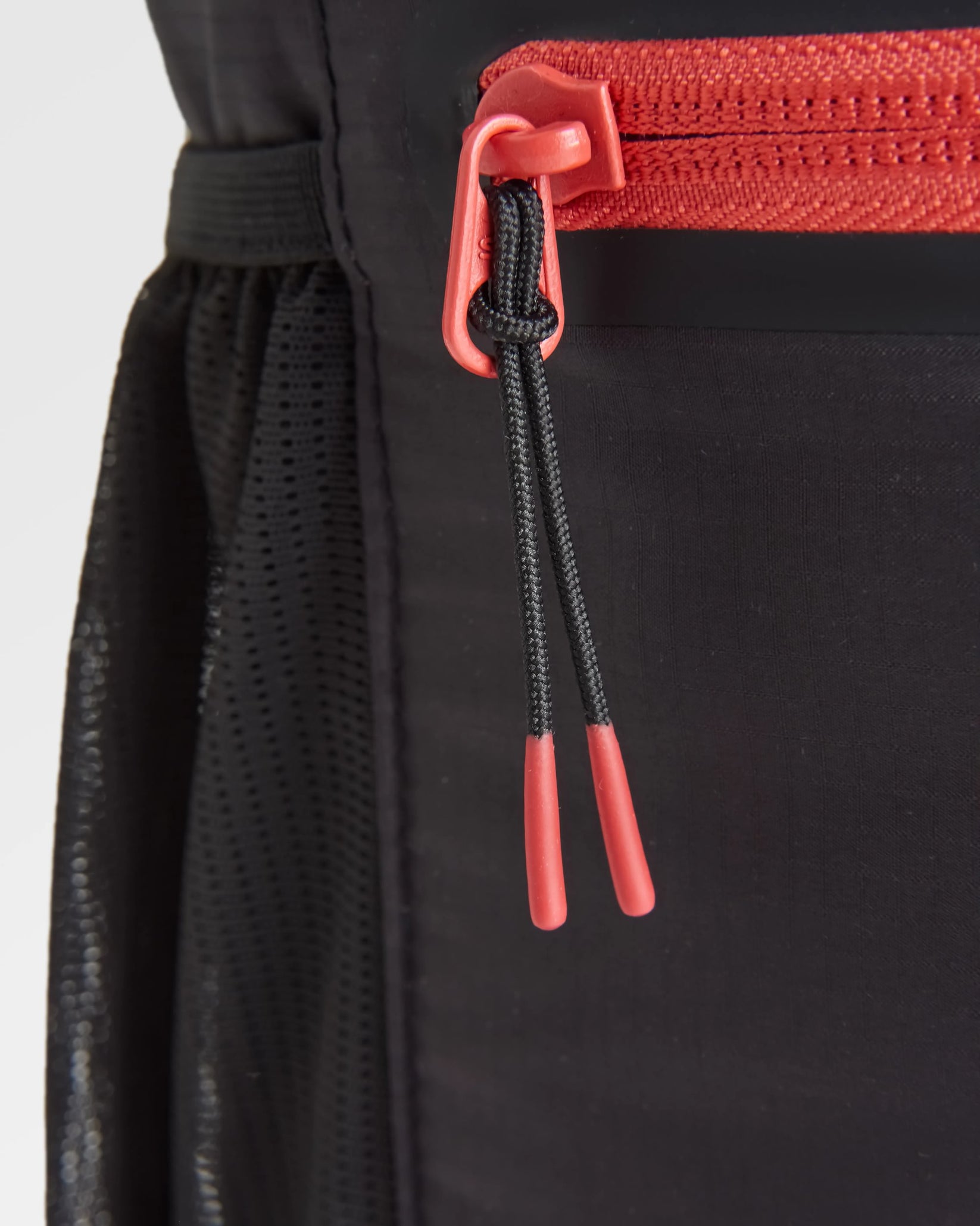 Trail Light Recycled Packable Backpack Black – Passenger