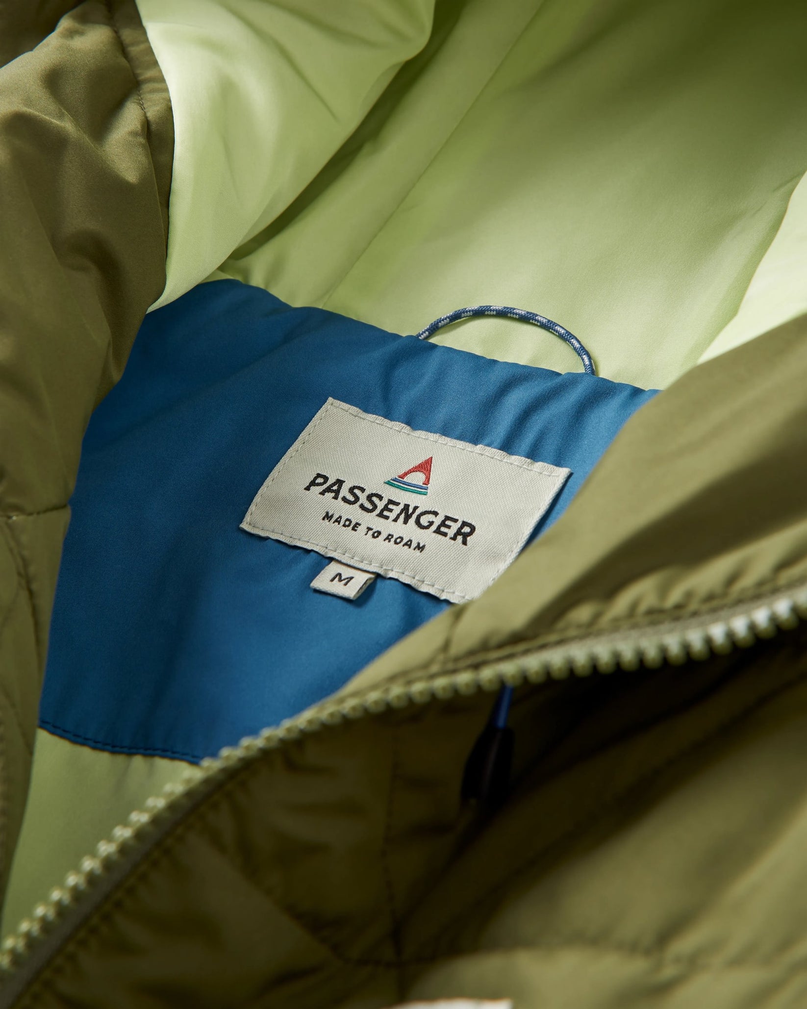 Base Recycled Thermore® Insulated Jacket Khaki – Passenger