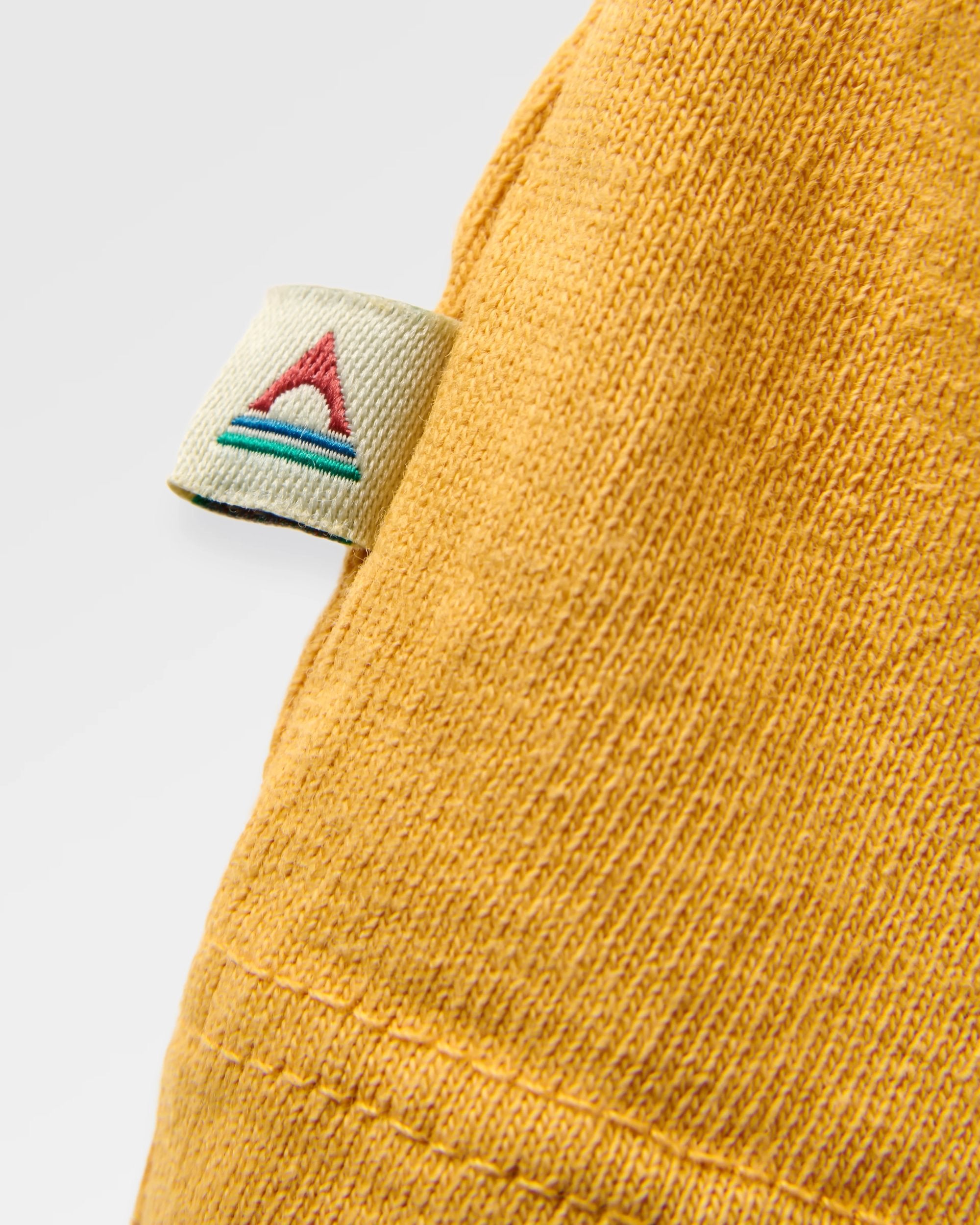 Classic T-Shirt Spruce Yellow – Passenger