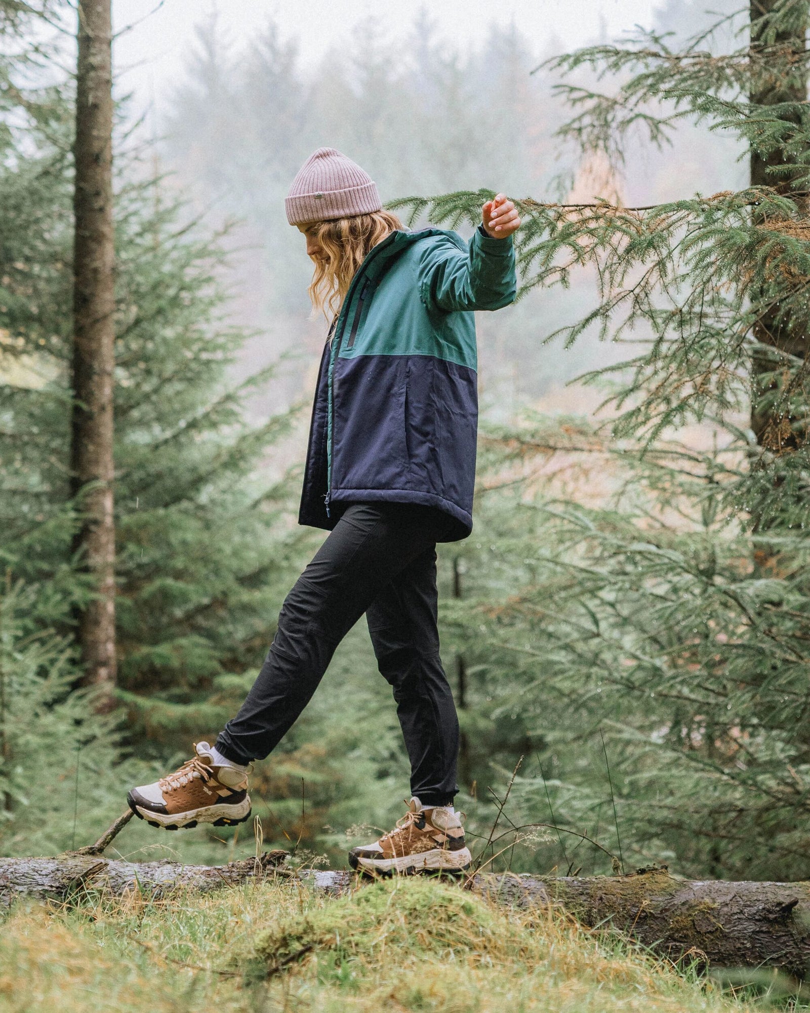 Elevate Insulated Waterproof Jacket Deep Ocean/Rich Navy – Passenger