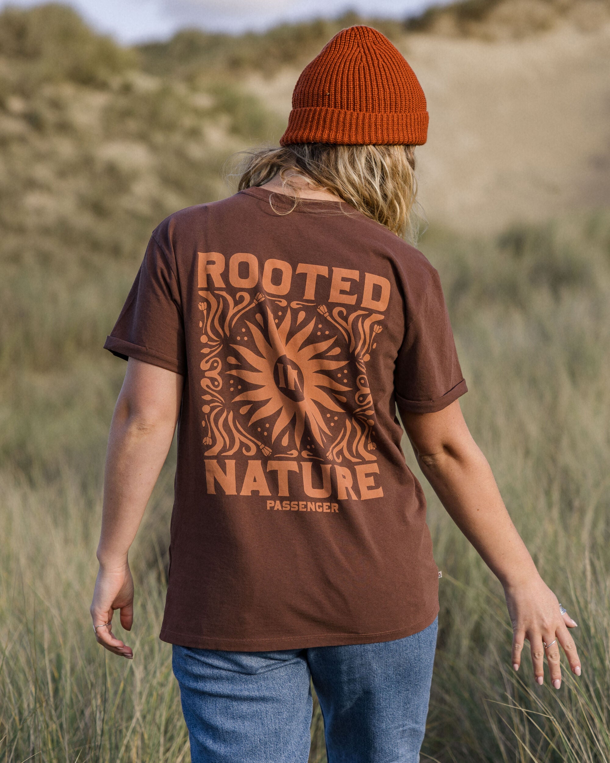 Rooted In Nature T-Shirt Chestnut – Passenger