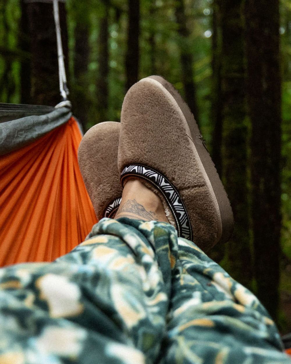 Ember Sherpa Fleece Slipper Biscuit – Passenger