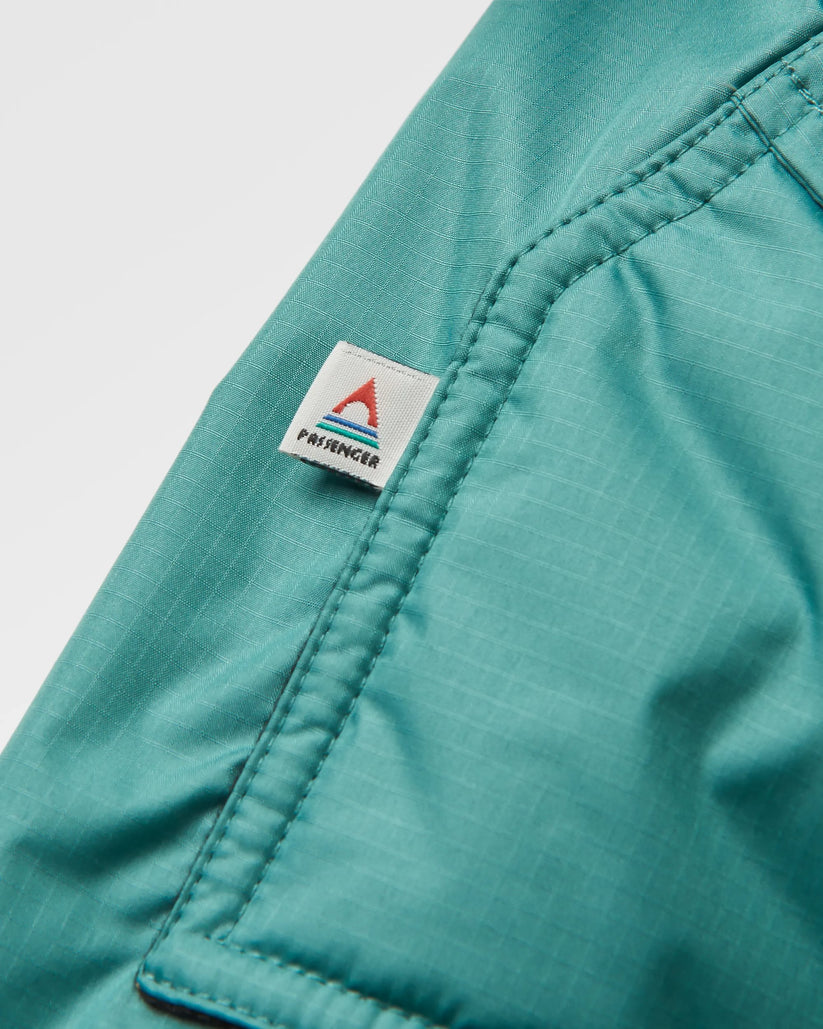 Waves Recycled Sherpa Lined Changing Robe Surf Spray/Deep Sea – Passenger