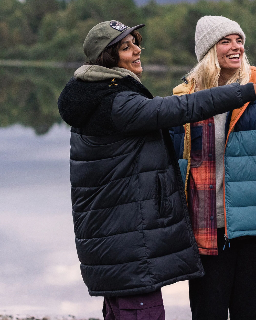 Elowen Hooded Insulated Jacket Black – Passenger