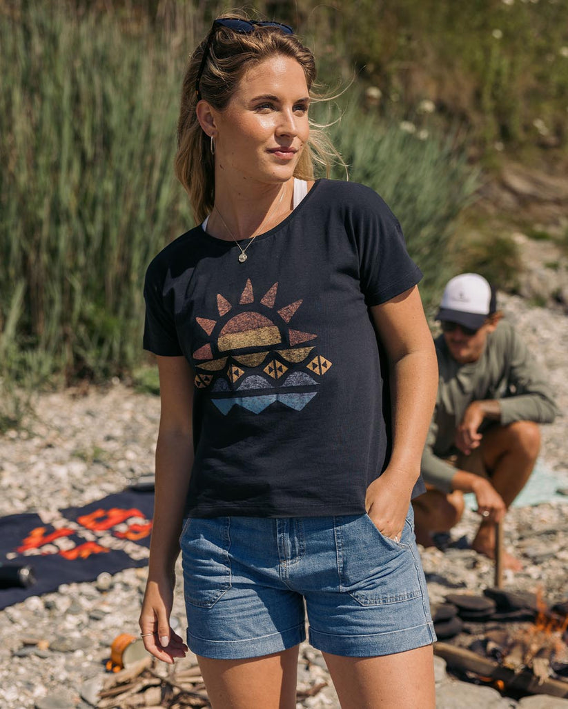 Sunray Recycled Cotton T-Shirt Black – Passenger