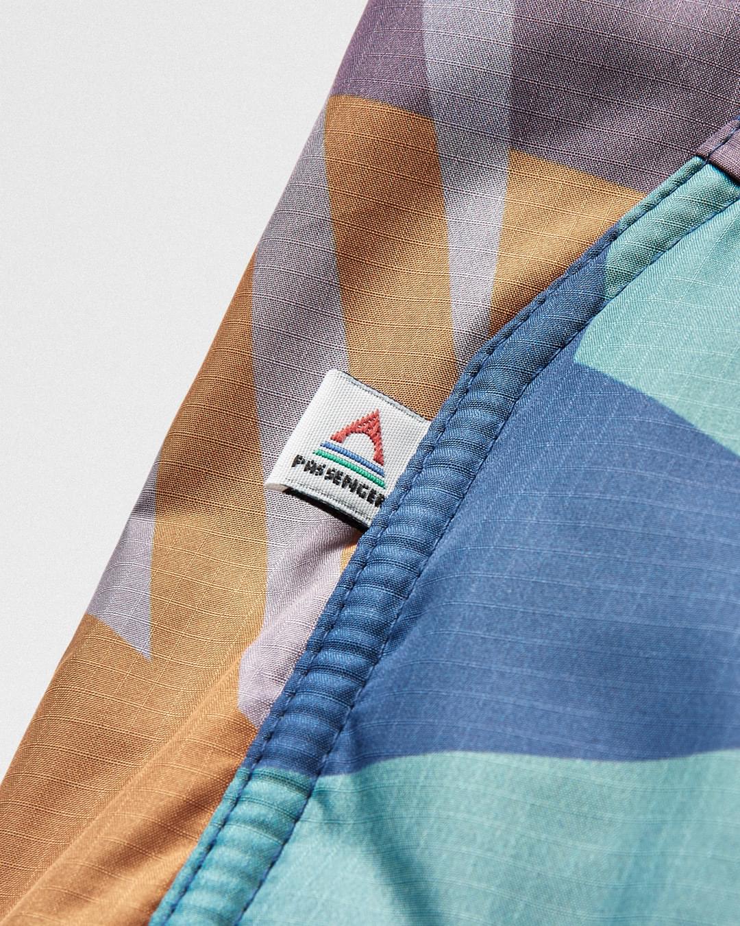 Waves Recycled Sherpa-Lined Changing Robe Deep Blue Camo Pattern ...