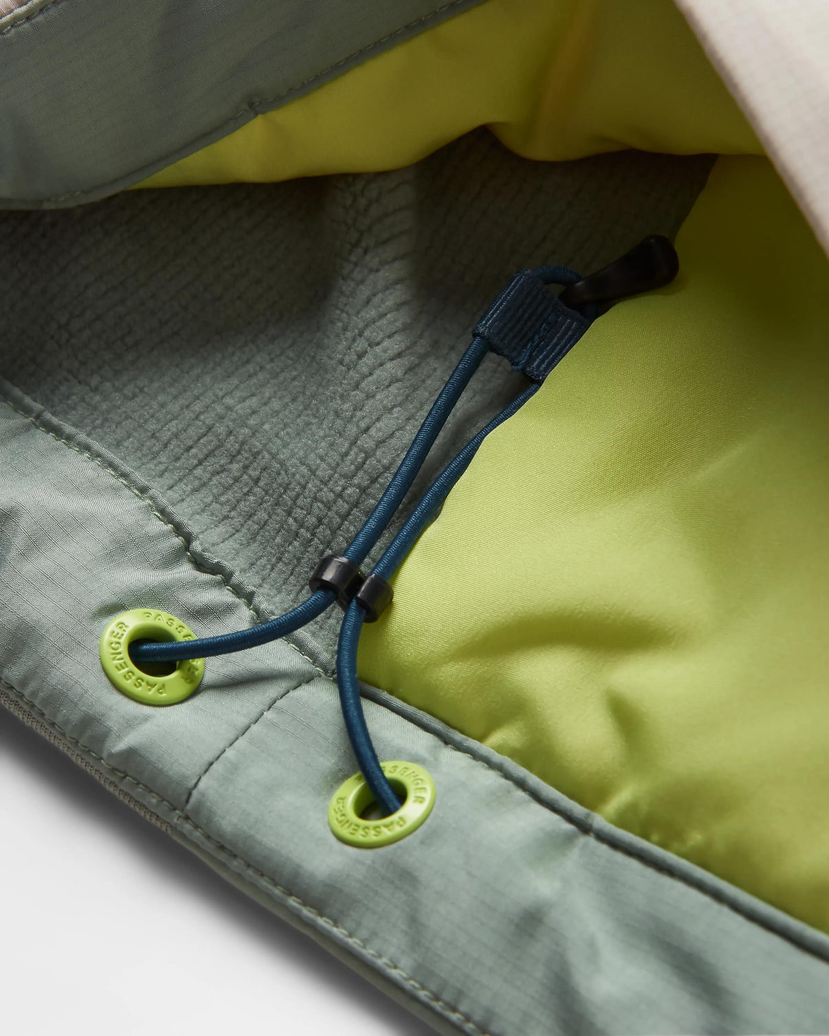 Daybreak Lightweight Recycled Thermore® Insulated Jacket Pistachio/Blue ...