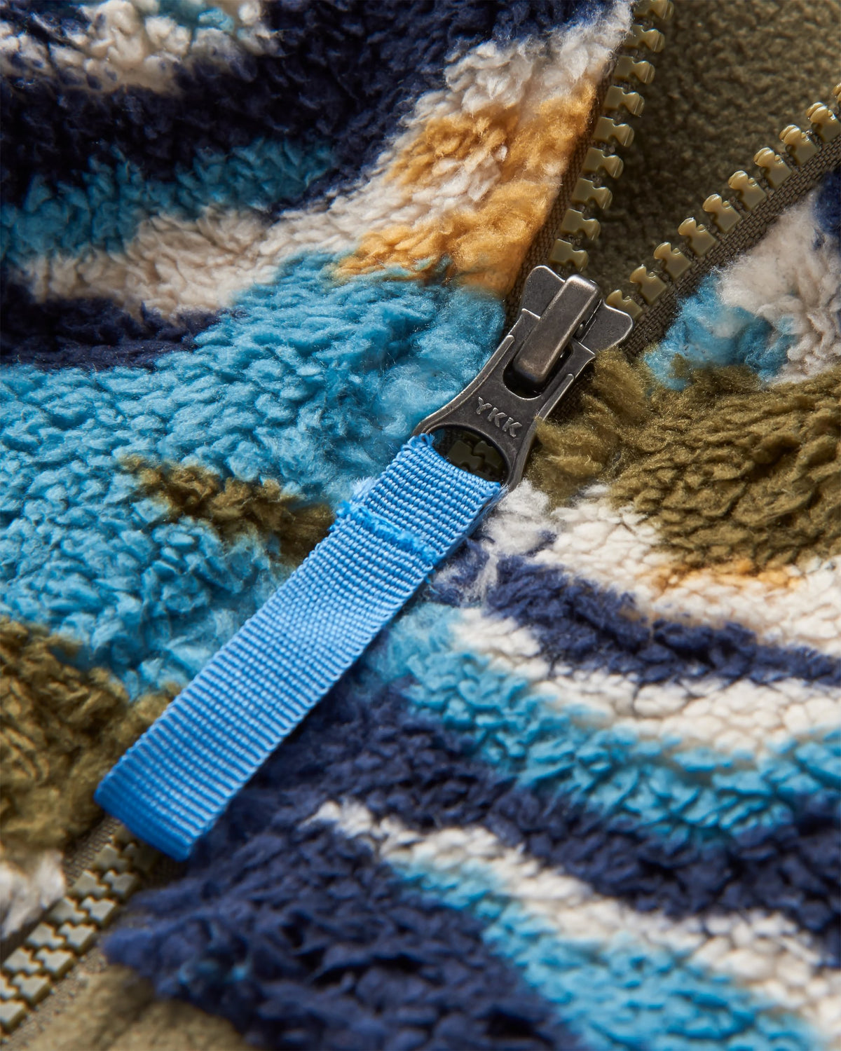 Nestling Polar-Lined Sherpa Fleece Mount Scenic Khaki – Passenger