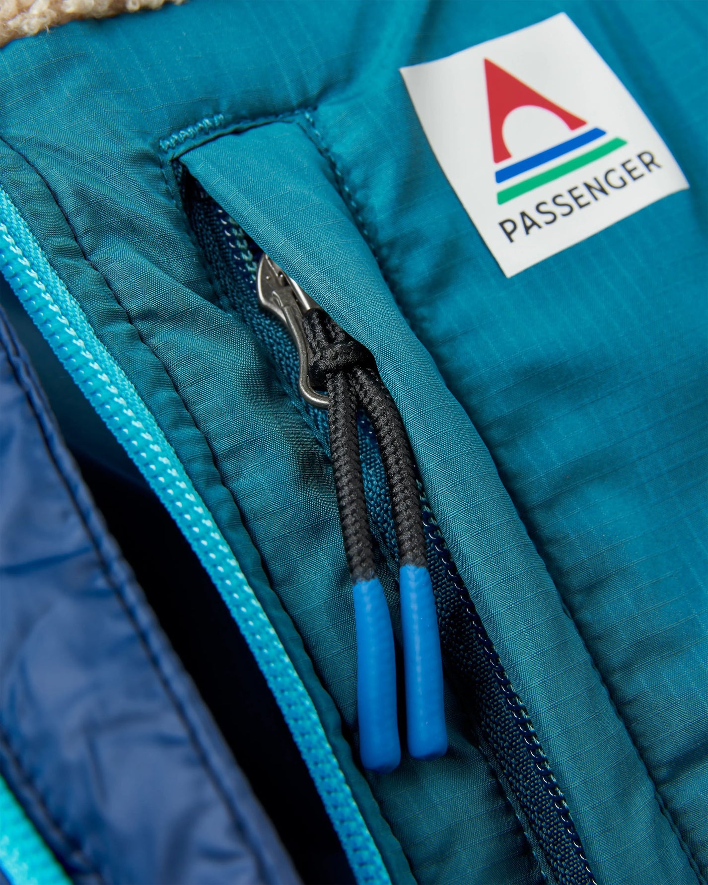 Inspire Recycled Insulated Jacket Rich Navy – Passenger