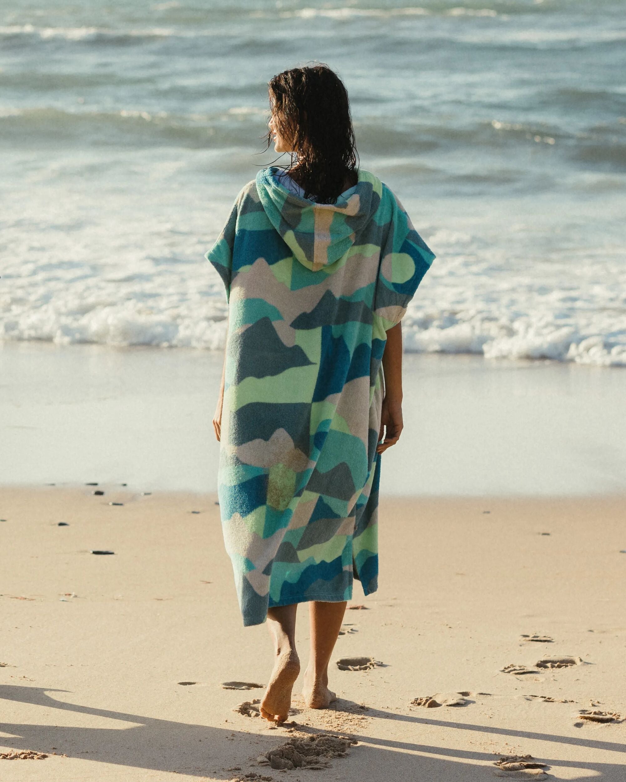 Shoreline Cotton Towel Poncho Vista Patchwork Aqua – Passenger