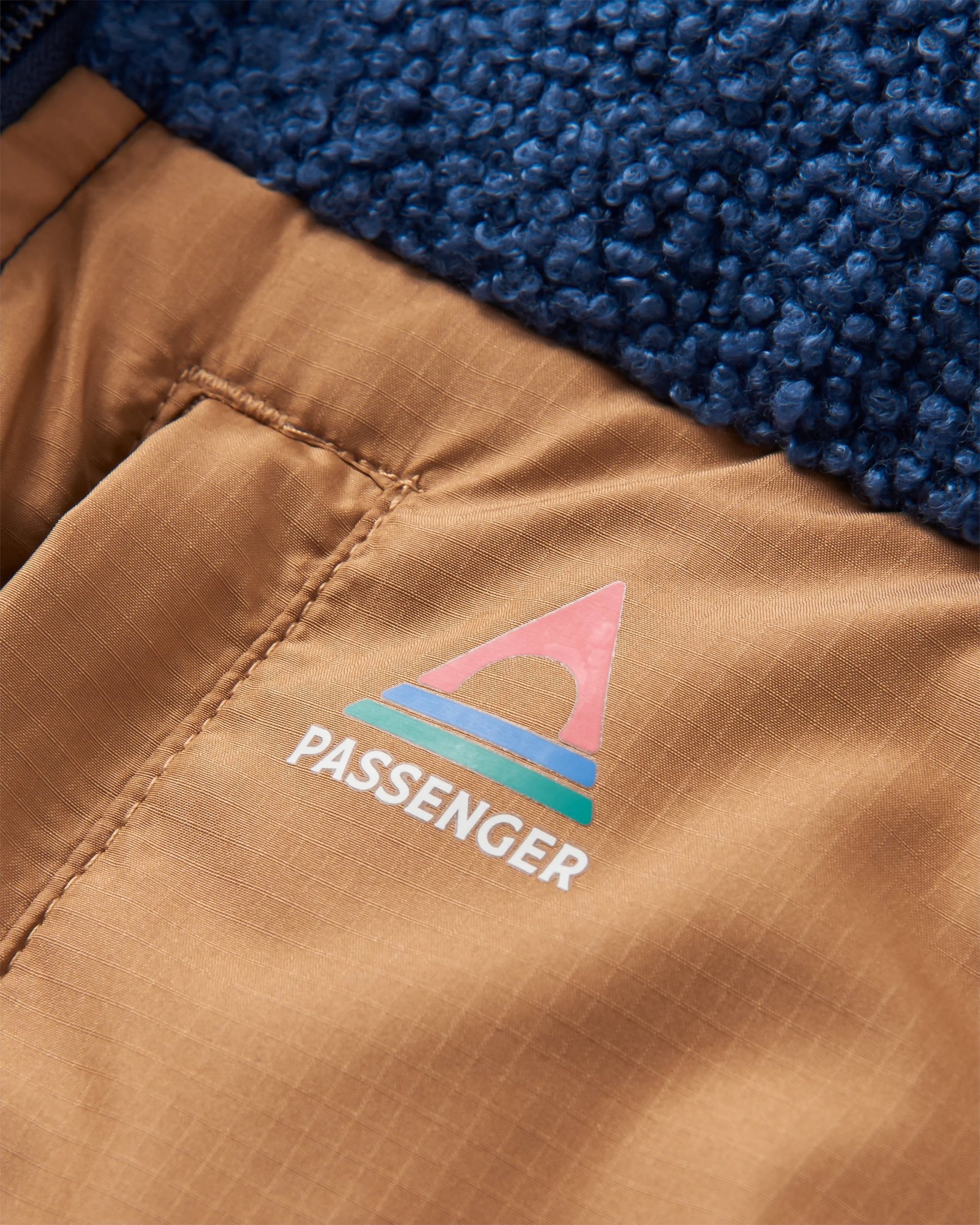 Journey Insulated Jacket Rich Navy/Dark Denim – Passenger