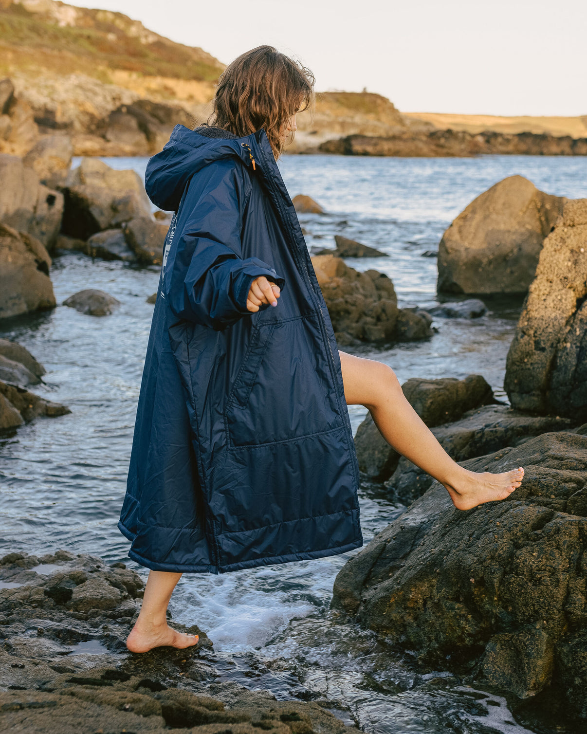 Waves Recycled Sherpa Lined Changing Robe Rich Navy – Passenger