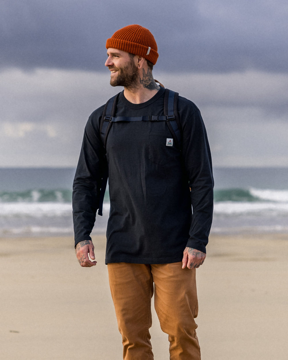 Heritage Organic Relaxed Fit LS T-Shirt Black – Passenger