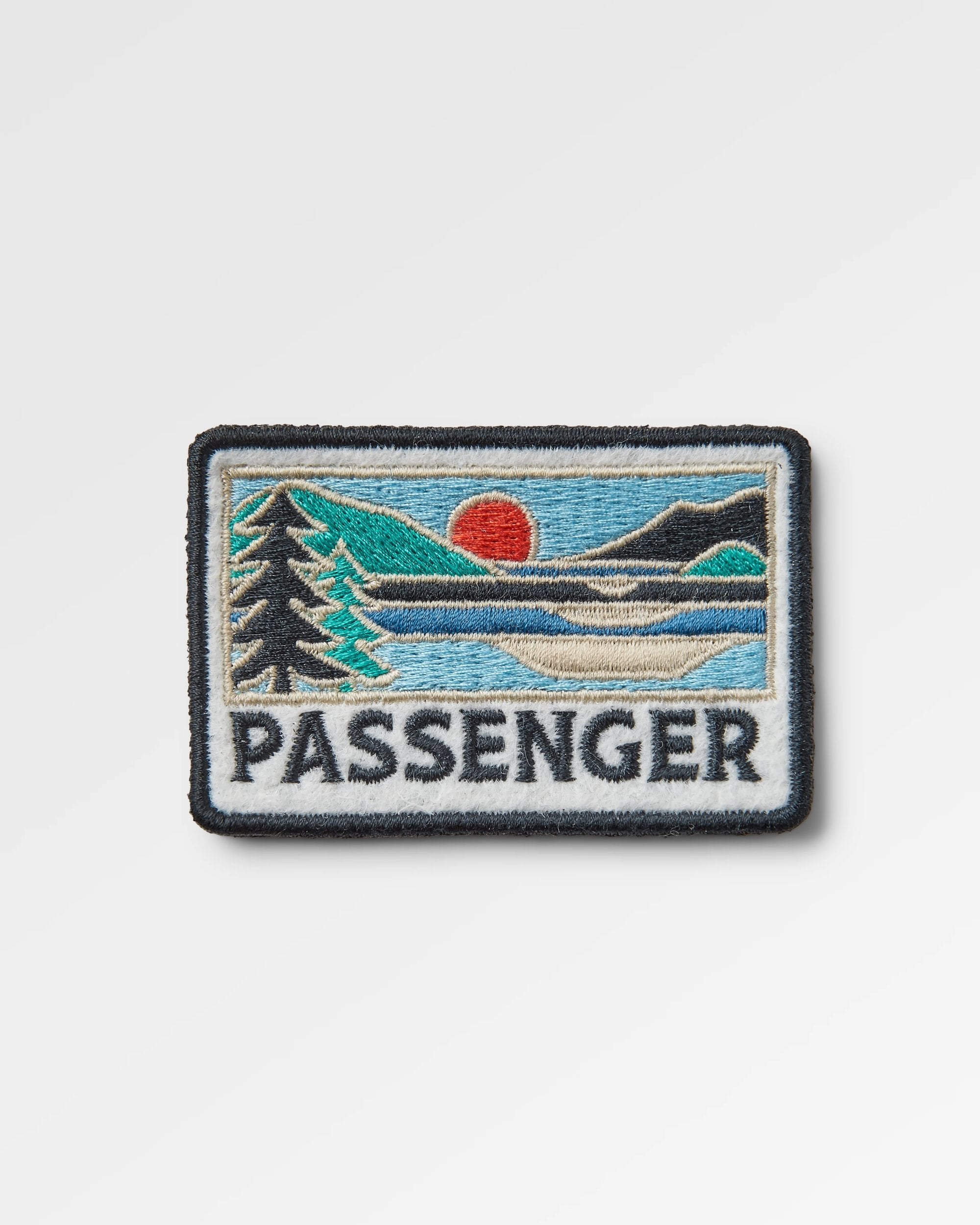 Roamer Patch White – Passenger