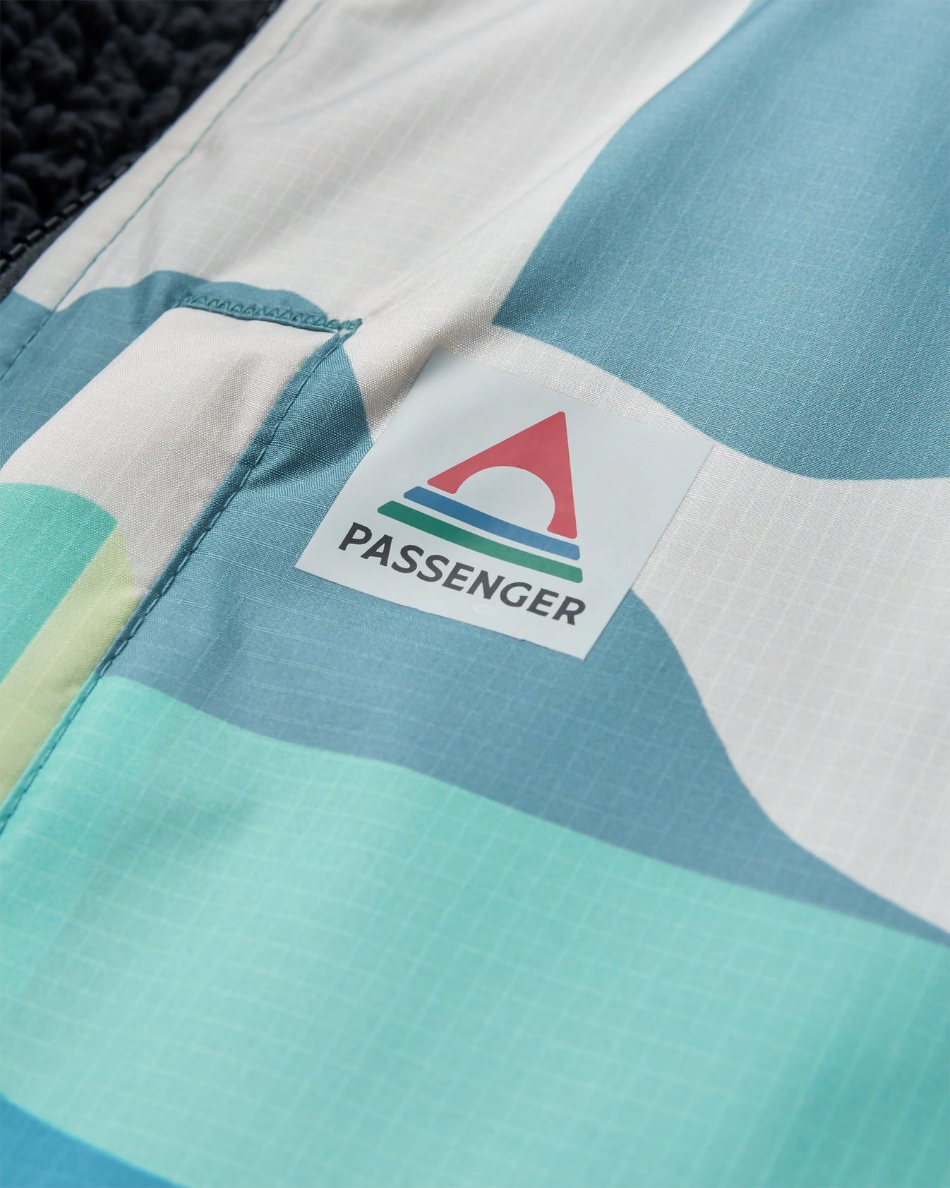 Waves Recycled Sherpa Lined Changing Robe Vista Patchwork Aqua – Passenger