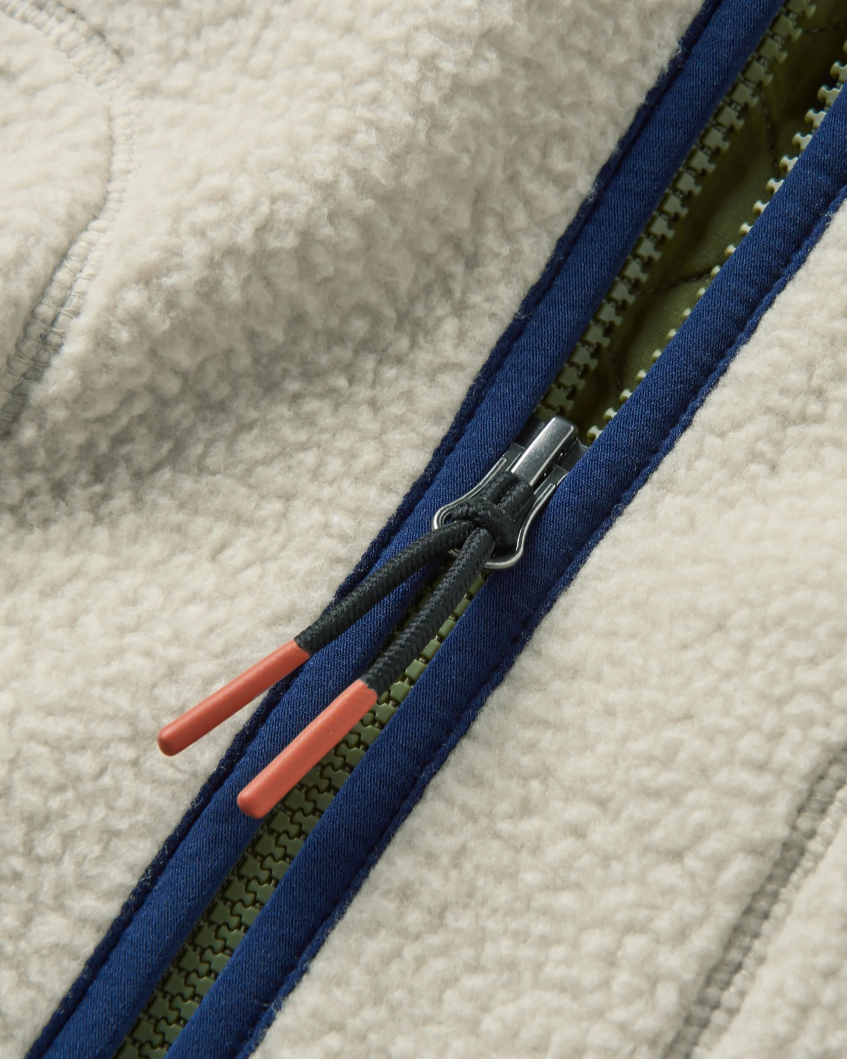 Offgrid Recycled Sherpa Fleece Vest Oatmeal/Khaki – Passenger