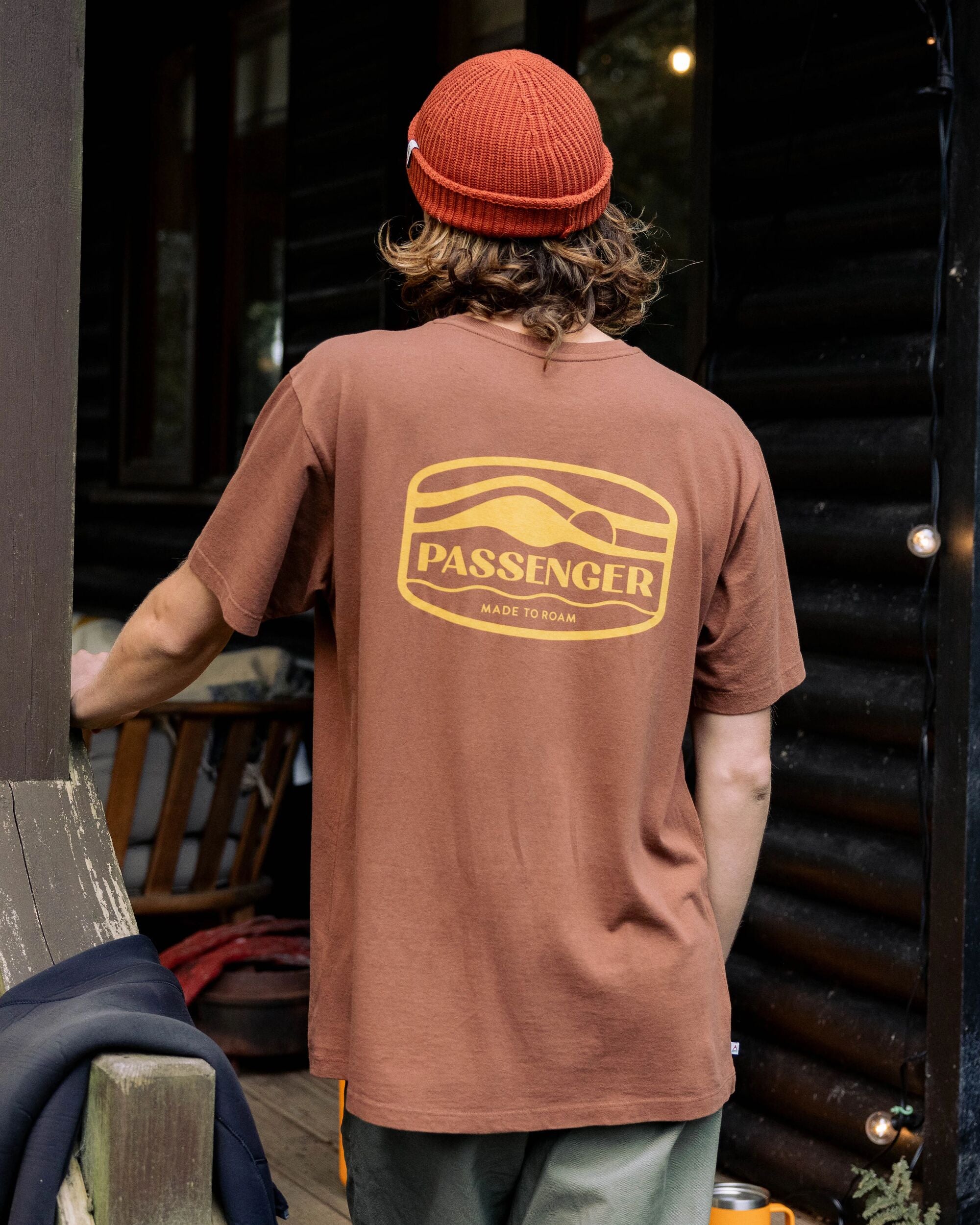 Rambler Recycled Cotton T-Shirt Cappuccino – Passenger