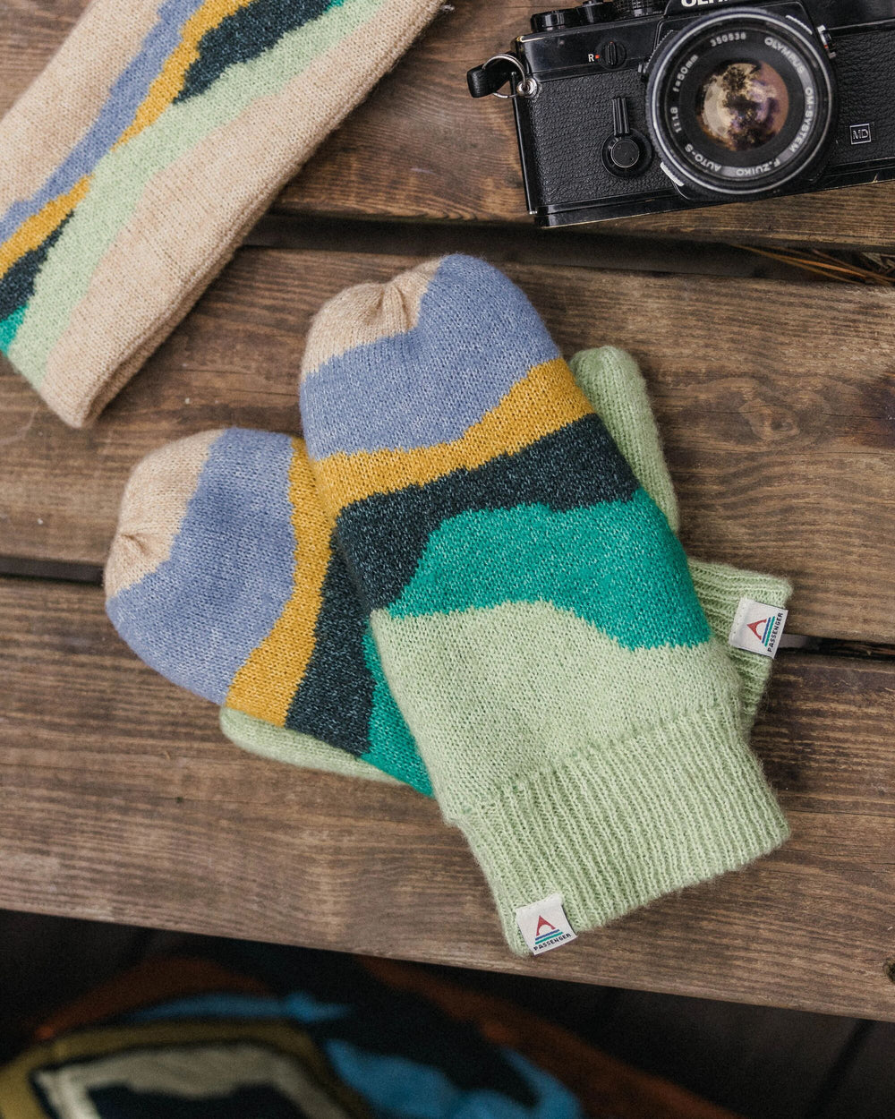 Scenic Fleece Lined Mittens Scenic Dark Fern – Passenger