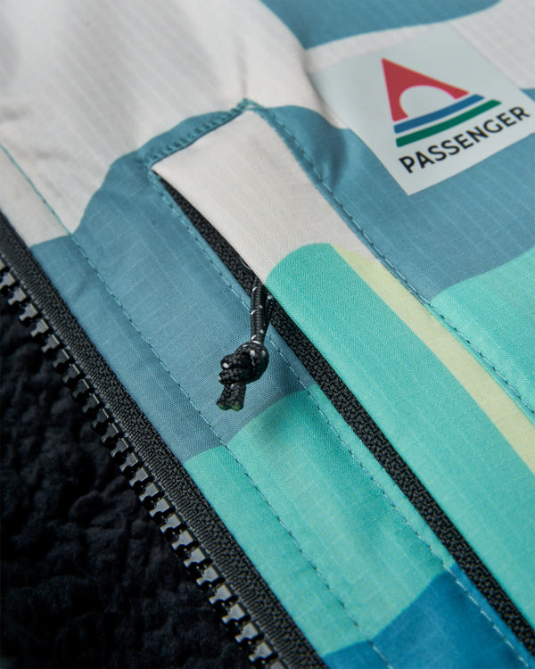 Waves Sherpa Lined Changing Robe Vista Patchwork Aqua – Passenger