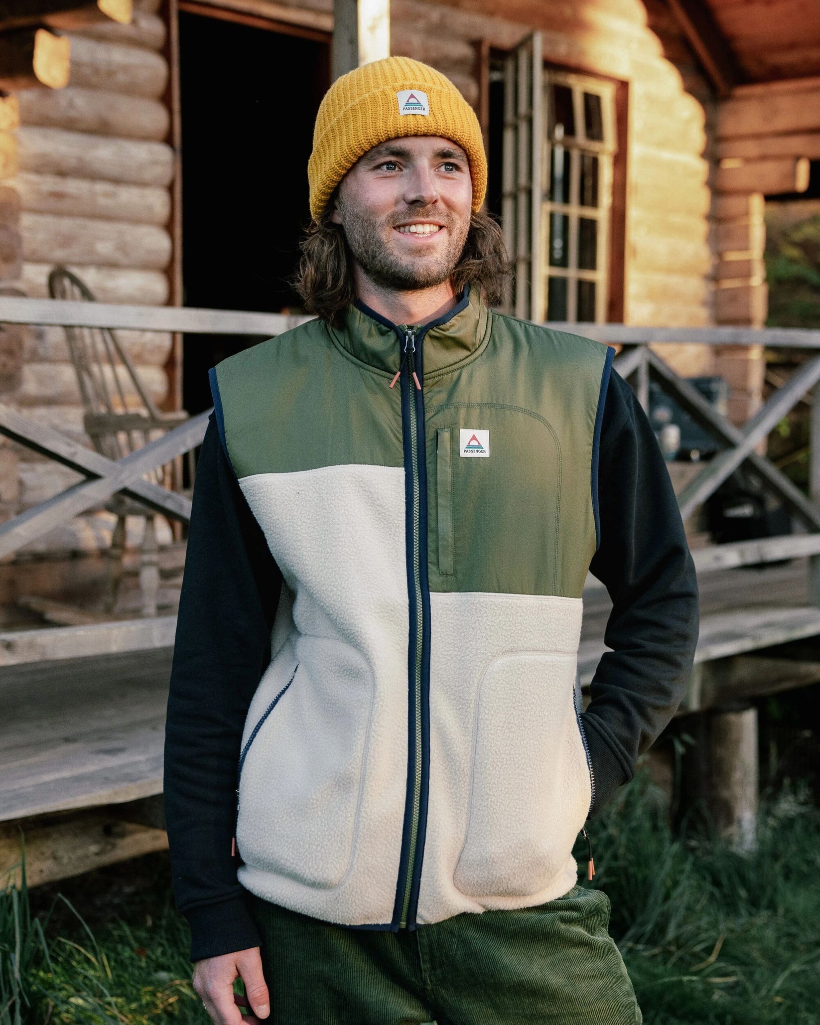 Offgrid Recycled Sherpa Fleece Vest Oatmeal/Khaki – Passenger