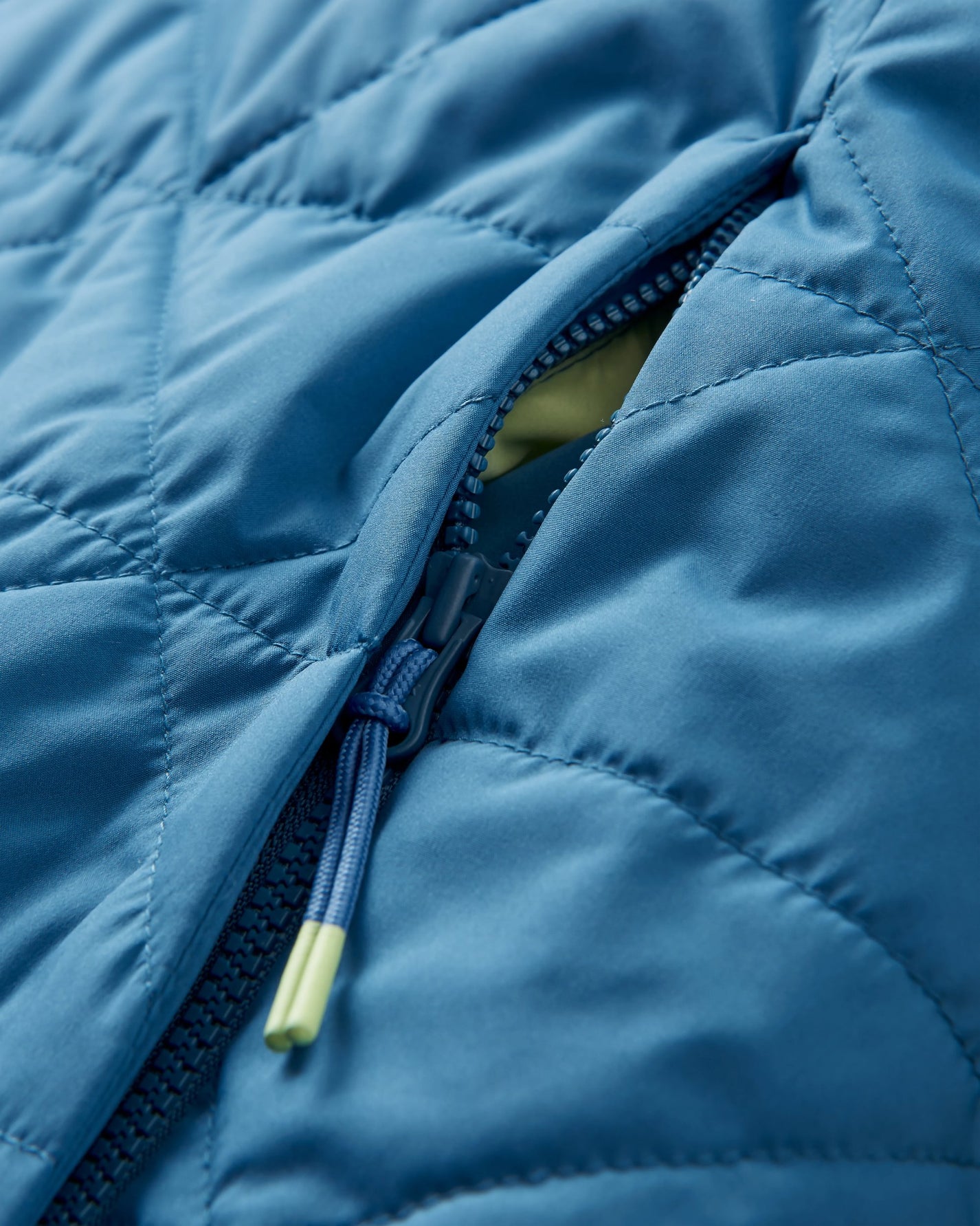 Base Recycled Thermore® Insulated Jacket Khaki – Passenger