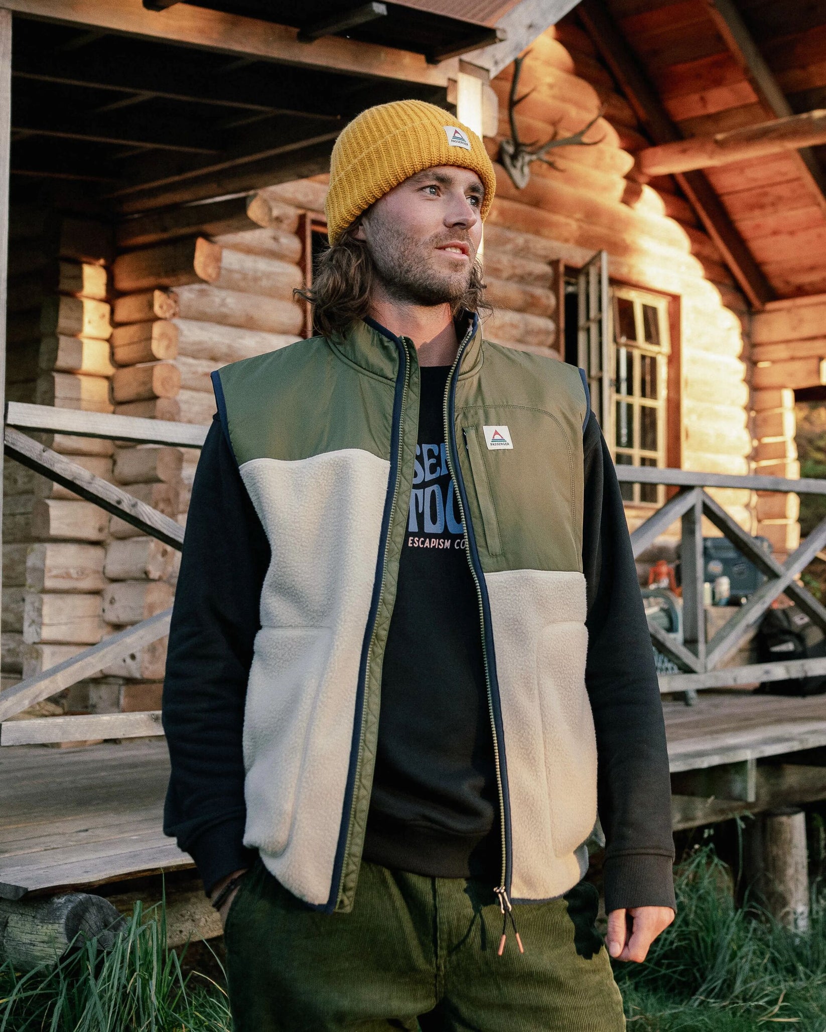 Offgrid Recycled Sherpa Fleece Vest Oatmeal/Khaki – Passenger