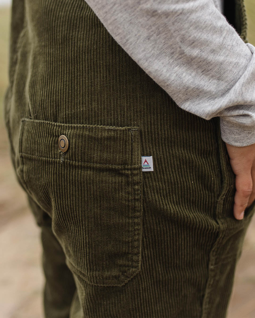 Tiaga Cord Dungarees Khaki – Passenger