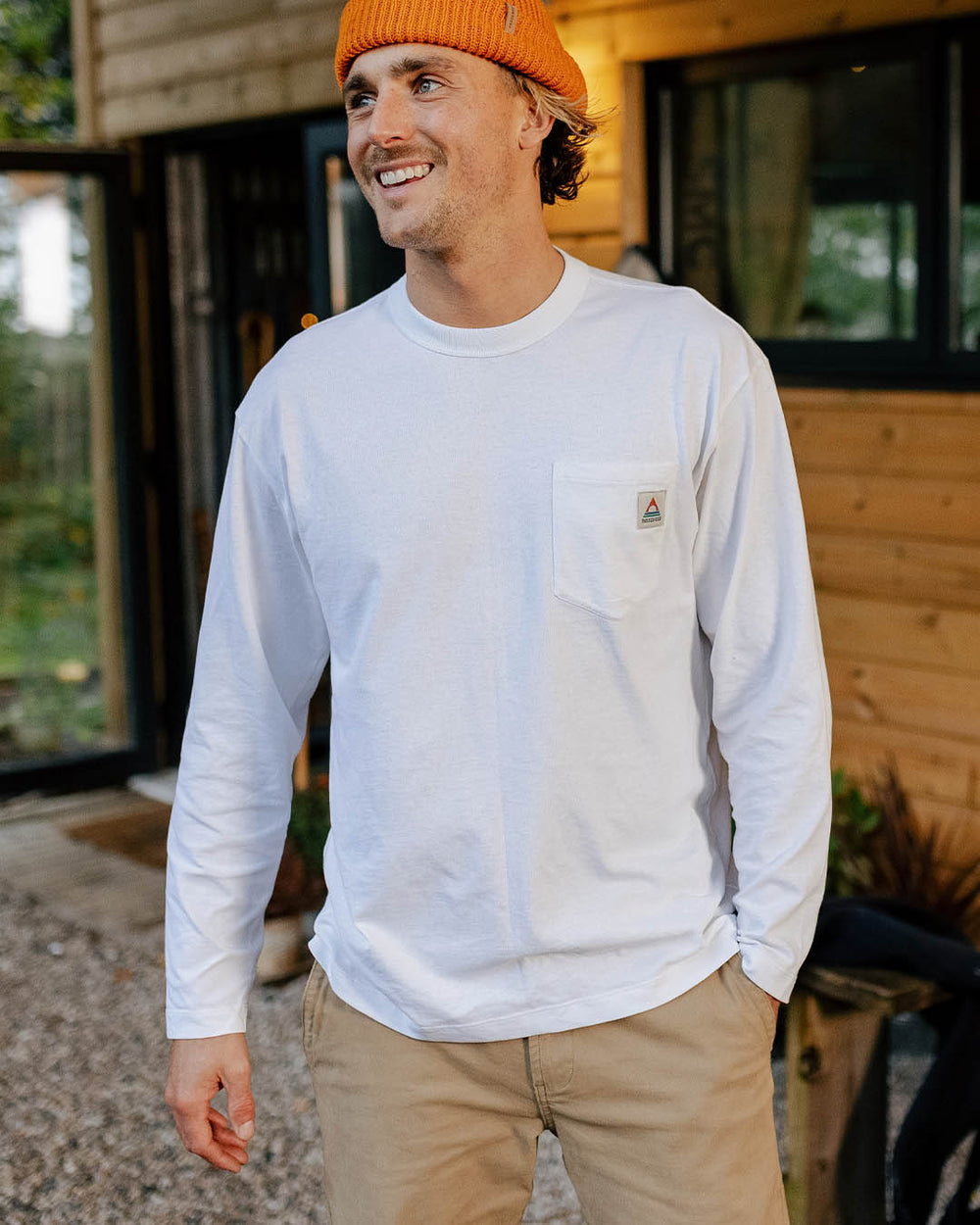 Heritage Organic Relaxed Fit LS T-Shirt White – Passenger