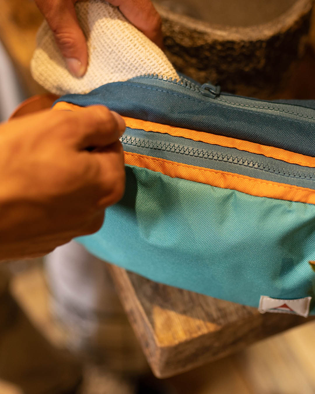 Travel Recycled Wash Kit Multi Colour – Passenger